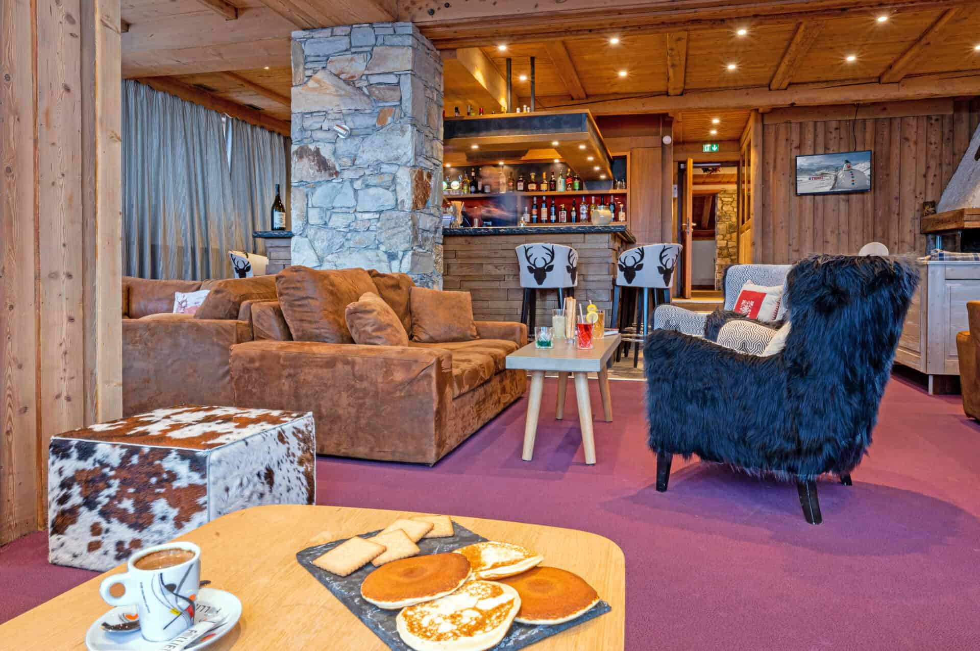 Aiguille Percee Hotel - the Restaurant